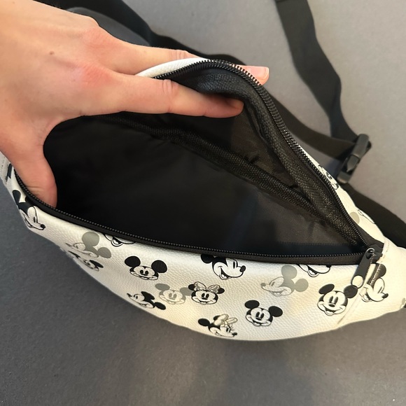 Disney | Bags | Disney Fanny Pack | Poshmark